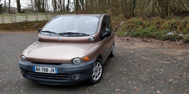 [L’industrie c’est fou] Deux Français veulent tuner une Fiat Multipla ...