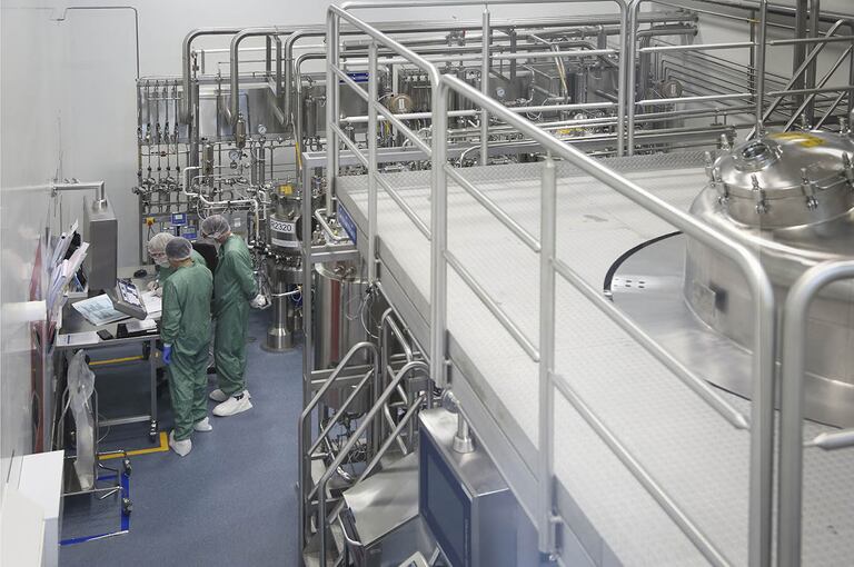 A Vitry, au coeur de la base stratégique de Sanofi pour sa R&D et sa ...